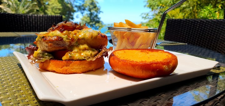 Karolas Restaurant - Costa Rica Las Villas