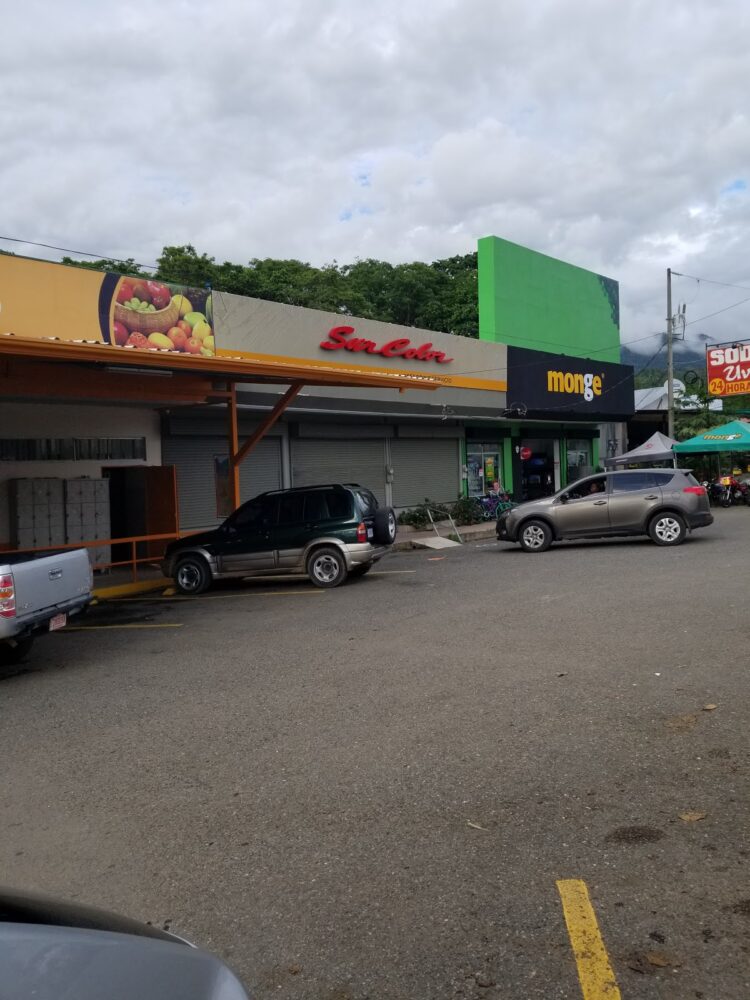 Super Mercado BM - Costa Rica Las Villas